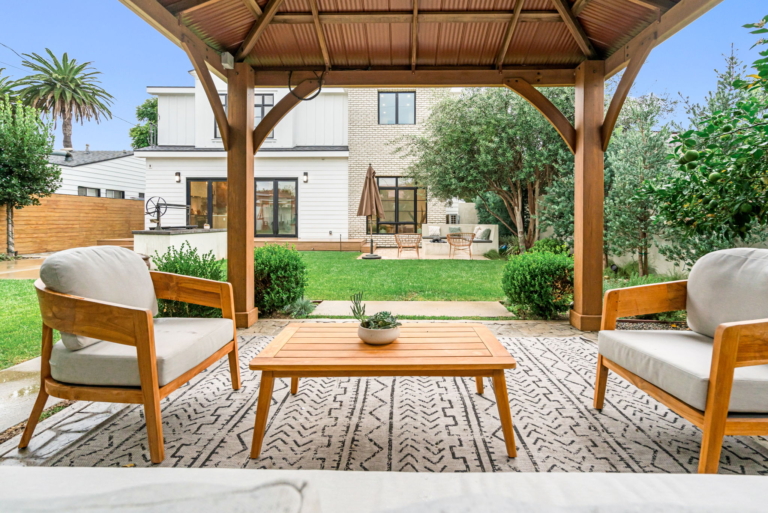 15 Backyard Renovation Ideas to Turn Your Yard Into an Oasis - Builder Boy